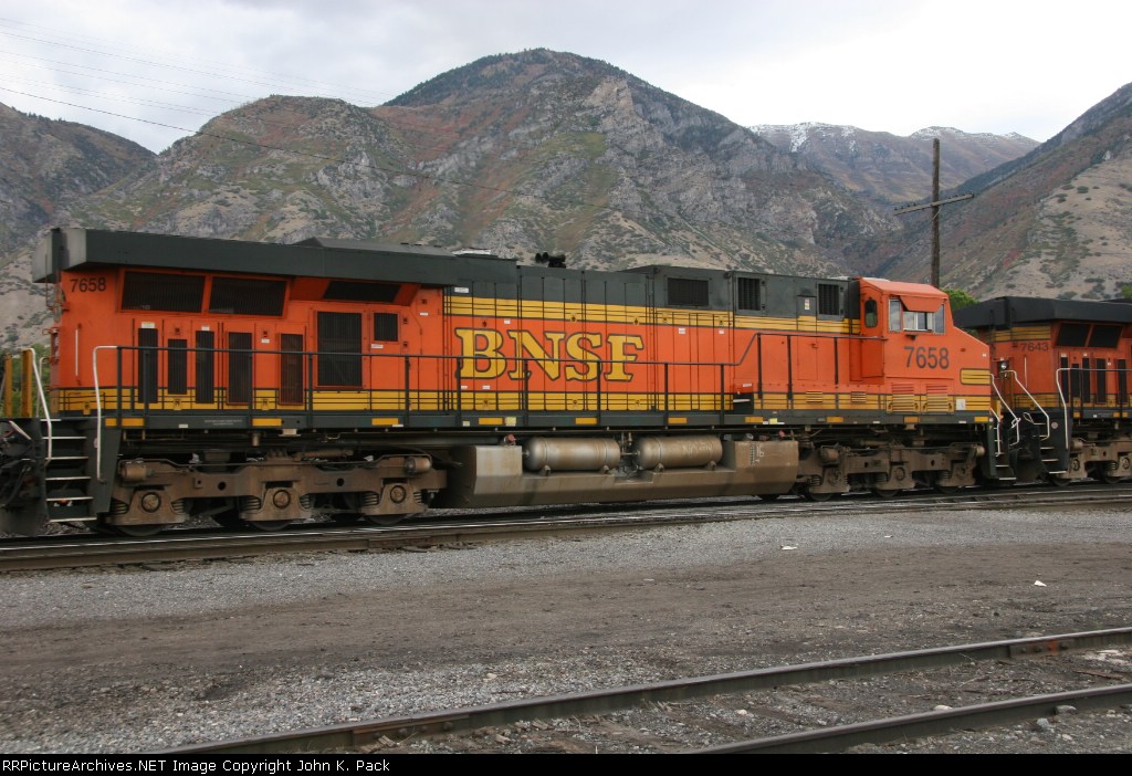 BNSF 7658